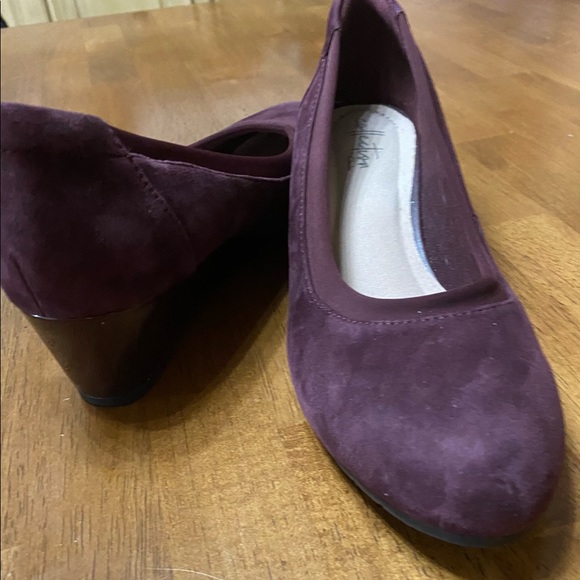Clarks | Shoes | Collection By Clarks Burgundy Suede Comfort Wedge Heel ...